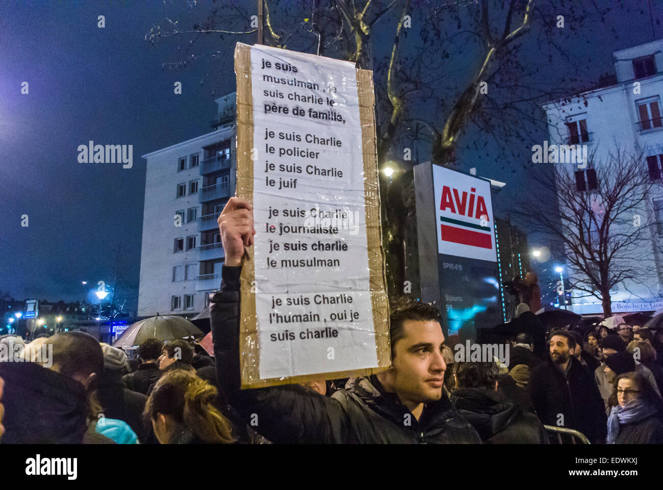 Anti terrorism poster hi-res stock photography and images - Alamy