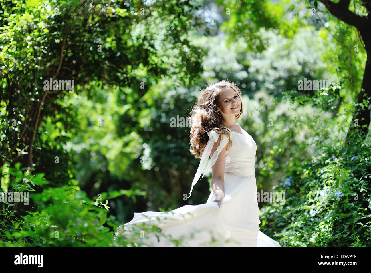 happy beautiful bride smiling in the wedding day Stock Photo - Alamy