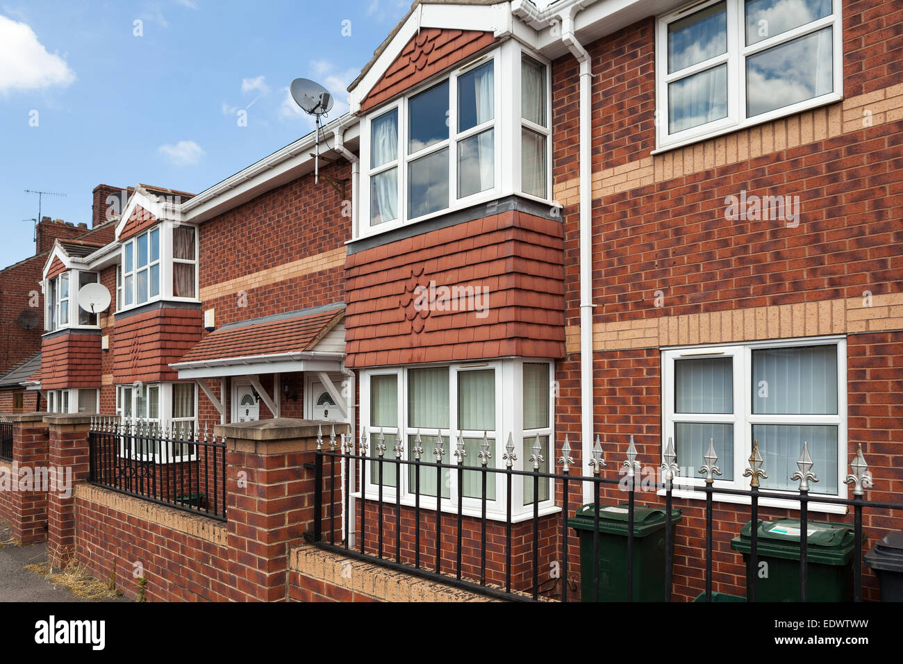 English brick house hi-res stock photography and images - Alamy