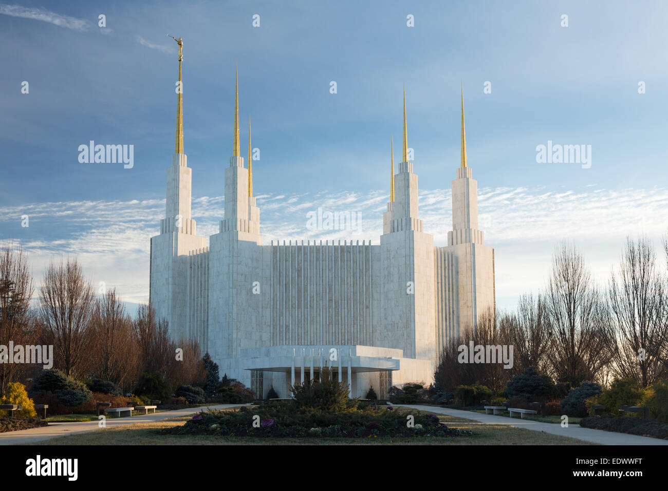 Winter holiday view of Washington DC Temple or Church of Jesus Christ ...
