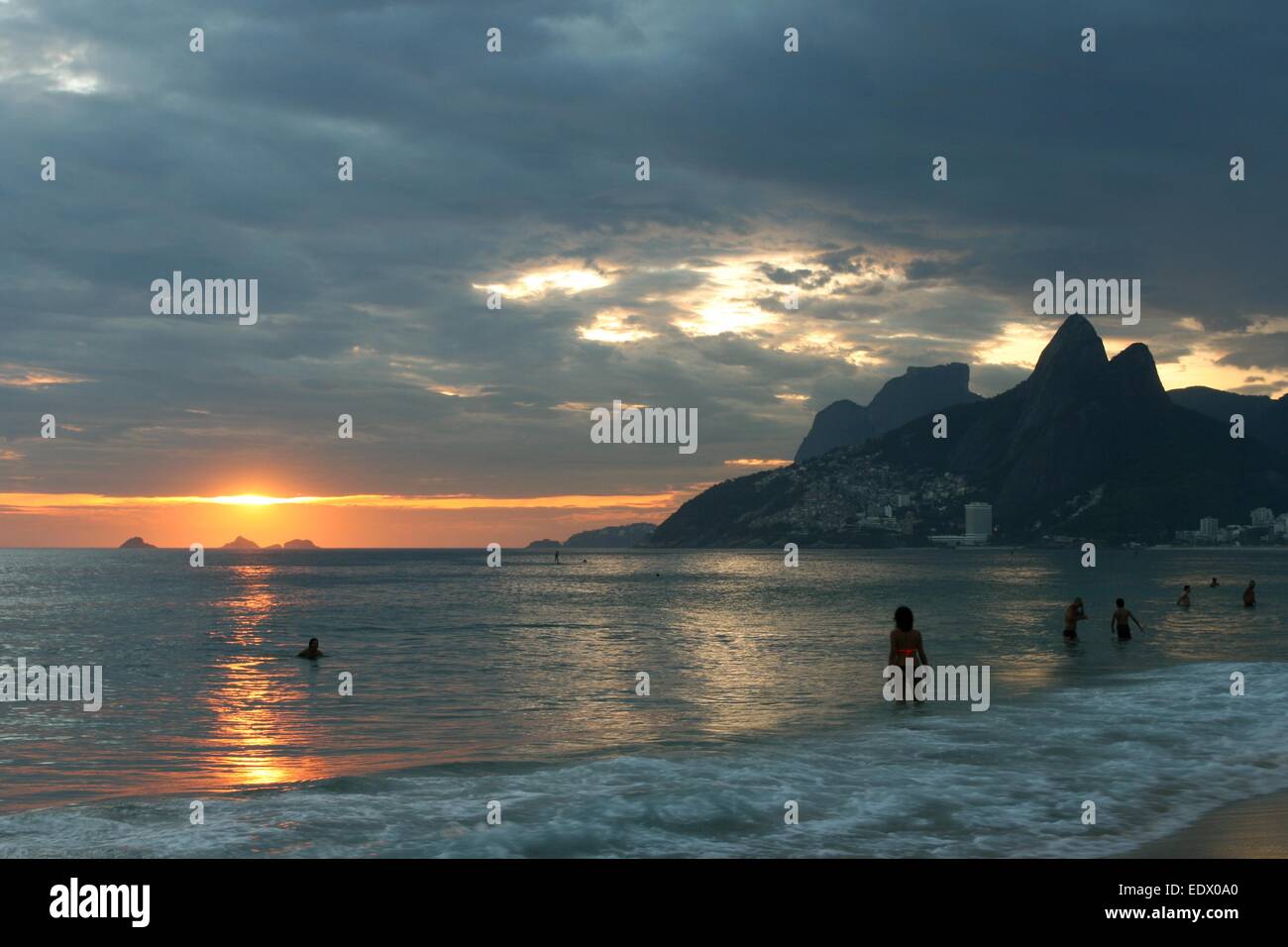 Rio de Janeiro, Brazil, 21st December, 2014. Weather in Rio: the last ...
