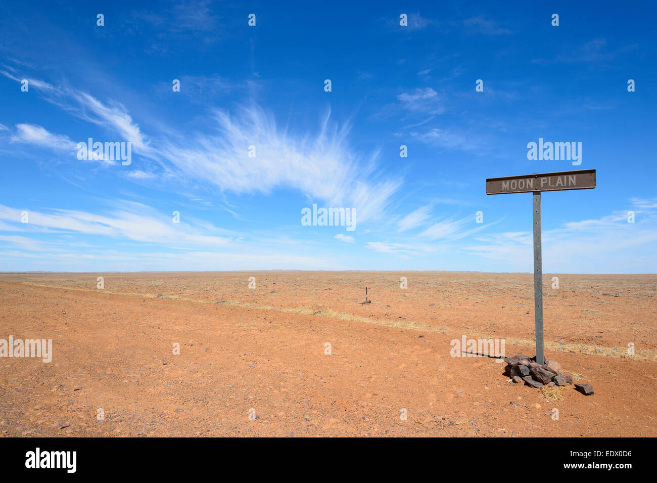 The Moon Plain, South Australia - Mad Max scene was filmed there Stock ...