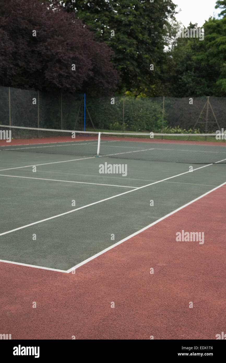 tennis court net Stock Photo - Alamy