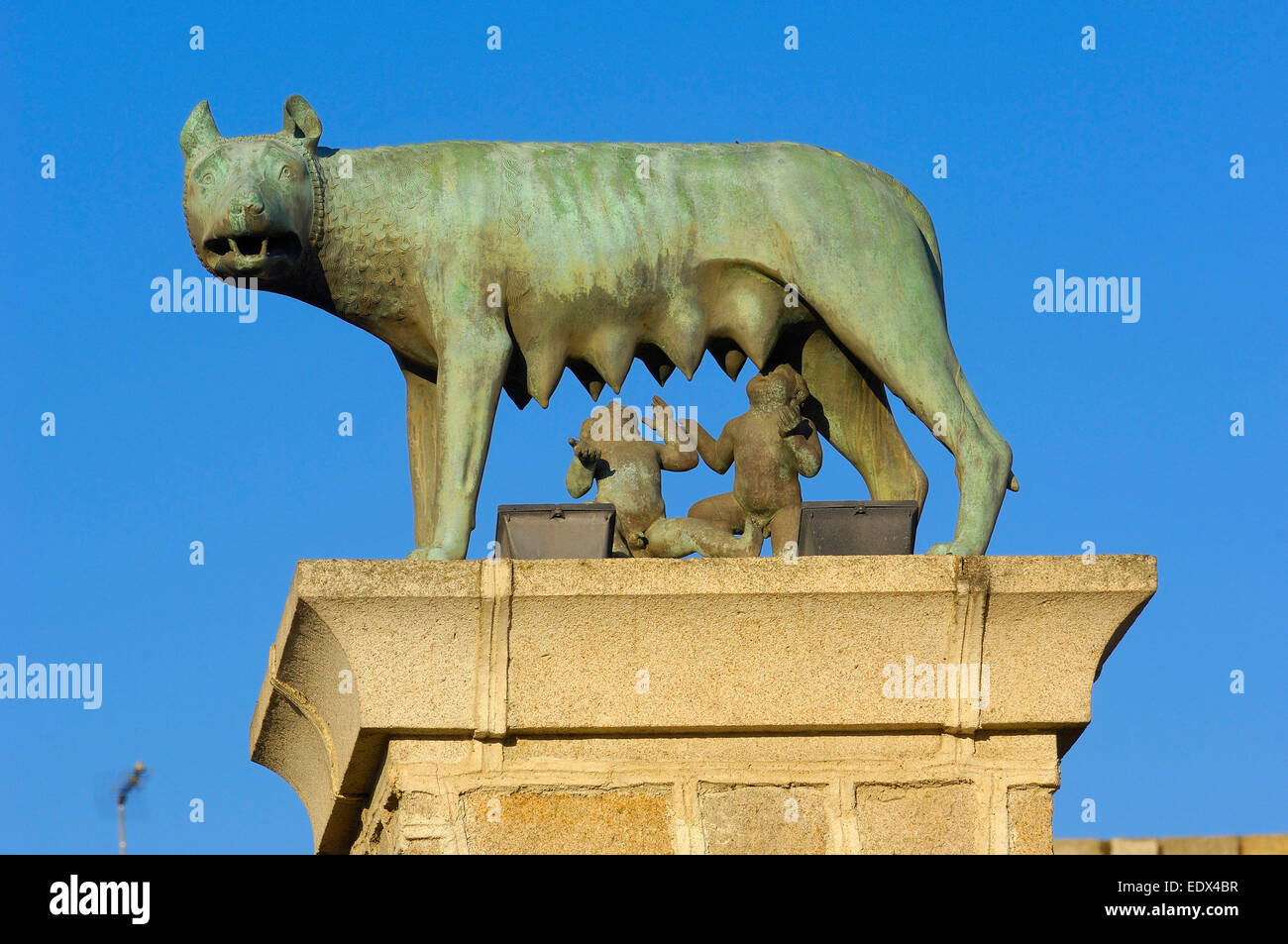 Merida romulo remo romulus remus hi-res stock photography and images ...