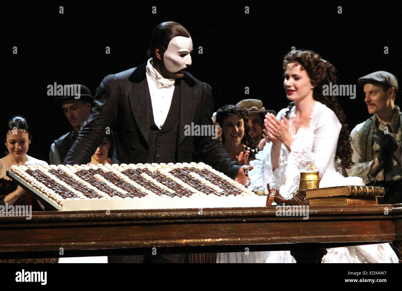 Broadway's Phantom of the Opera celebrates their 11,000th performance ...