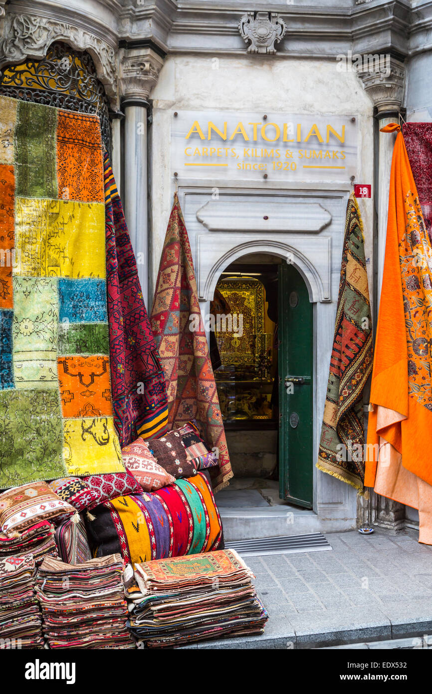 A Turkish carpet store at the Grand Bazaar in Sultanahmet, Istanbul ...