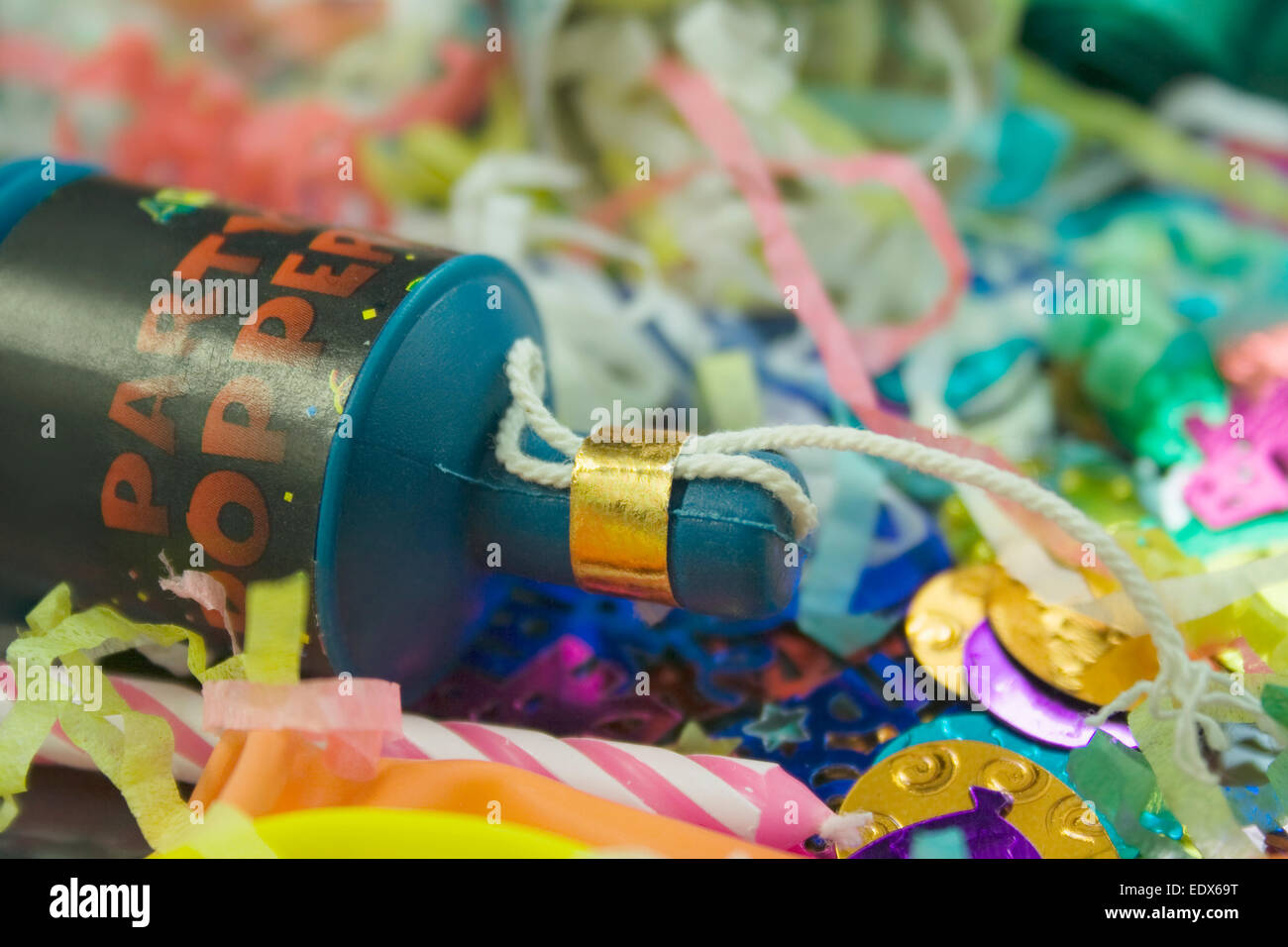 Party popper hi-res stock photography and images - Alamy