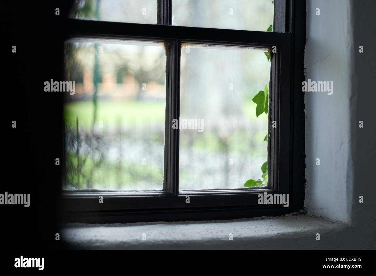 Vintage window hi-res stock photography and images - Alamy