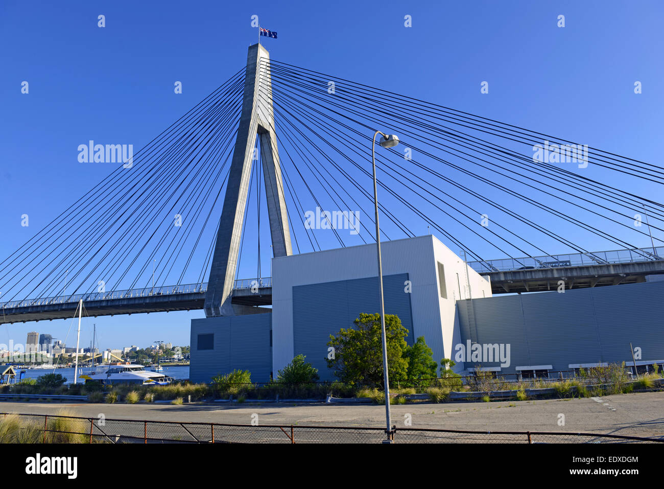 Walkway and australian flag hi-res stock photography and images - Alamy