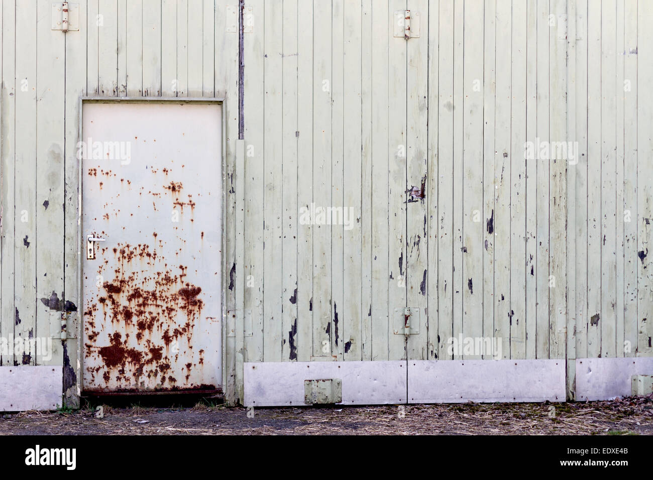old shelter with rotten door. full frame image Stock Photo - Alamy