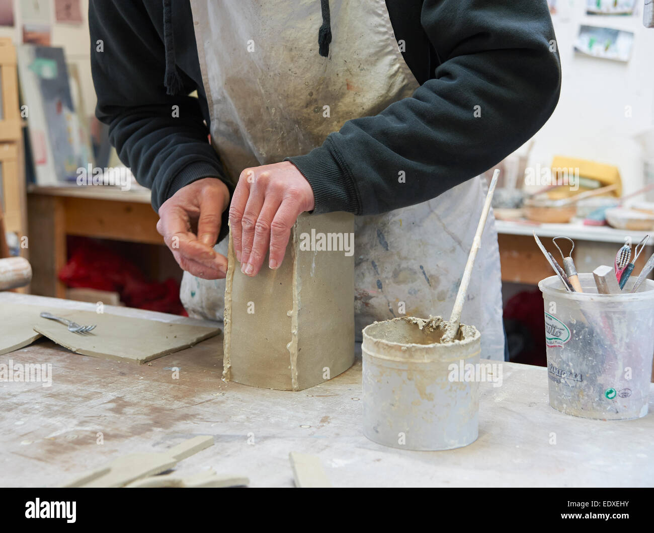 Clay pot maker hi-res stock photography and images - Alamy