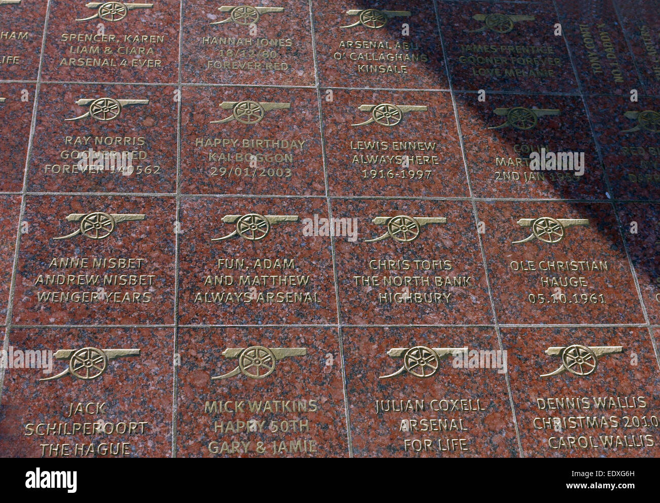 Arsenal logo emirates stadium hi-res stock photography and images - Alamy