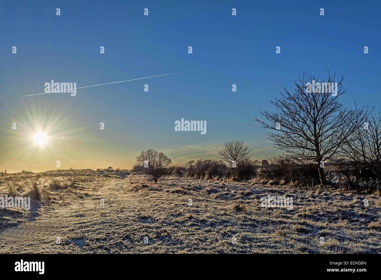 Starburst sunrise hi-res stock photography and images - Alamy