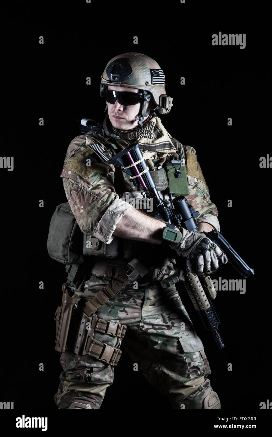 United States Army ranger with pistol Stock Photo - Alamy
