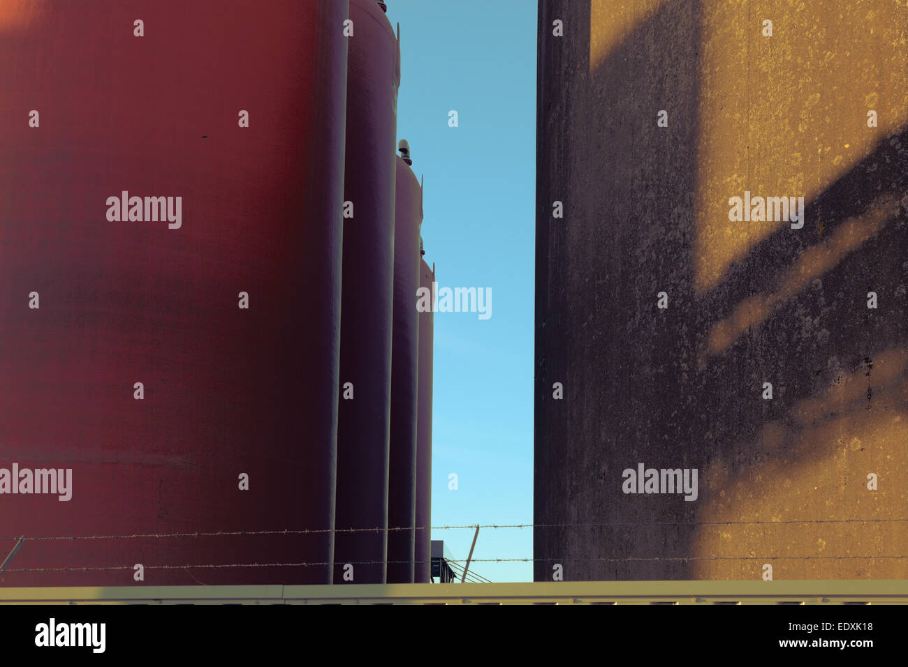Welded to the vessel hi-res stock photography and images - Alamy
