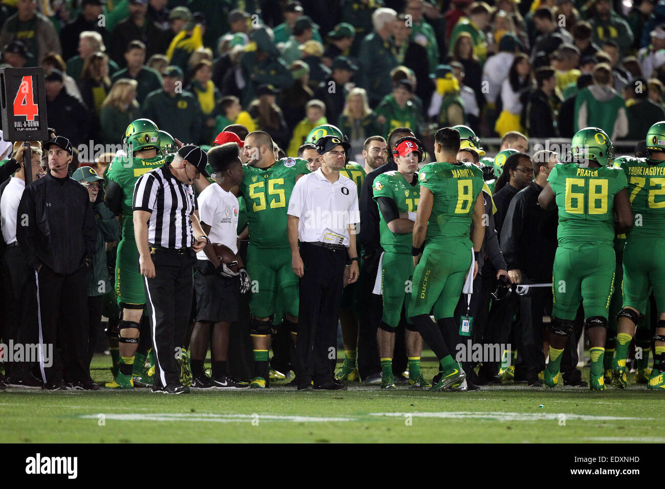 January 01, 2015 Oregon Ducks head coach Mark Helfrich in action during ...