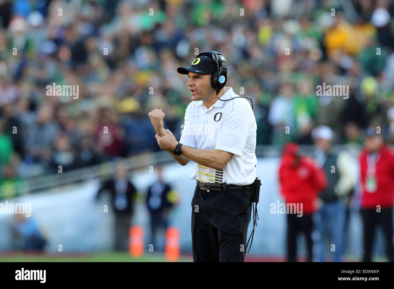 January 01, 2015 Oregon Ducks head coach Mark Helfrich in action during ...