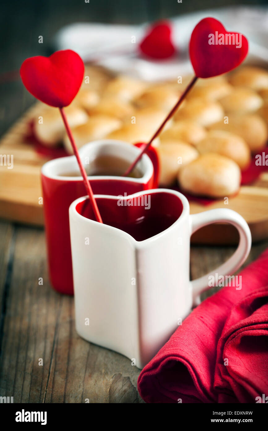 Two cups of tea hi-res stock photography and images - Alamy