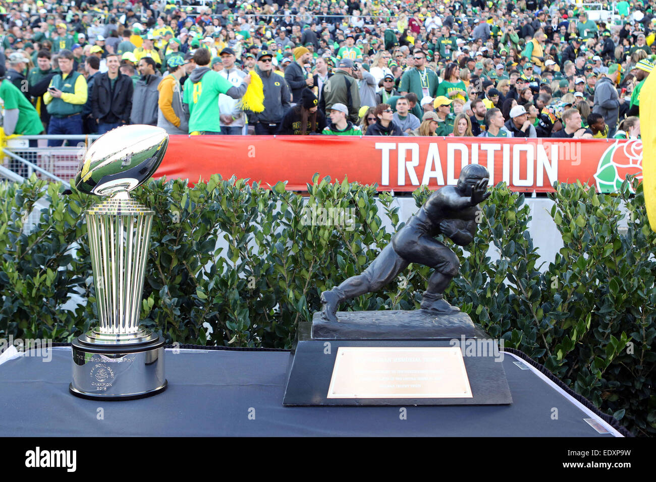 College football playoff trophy hi-res stock photography and images - Alamy