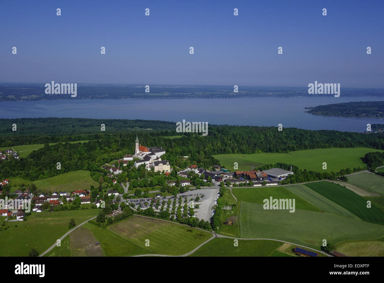 Deutschland, Bayern, Oberbayern, Kloster Andechs im Fünf-Seen-Land ...