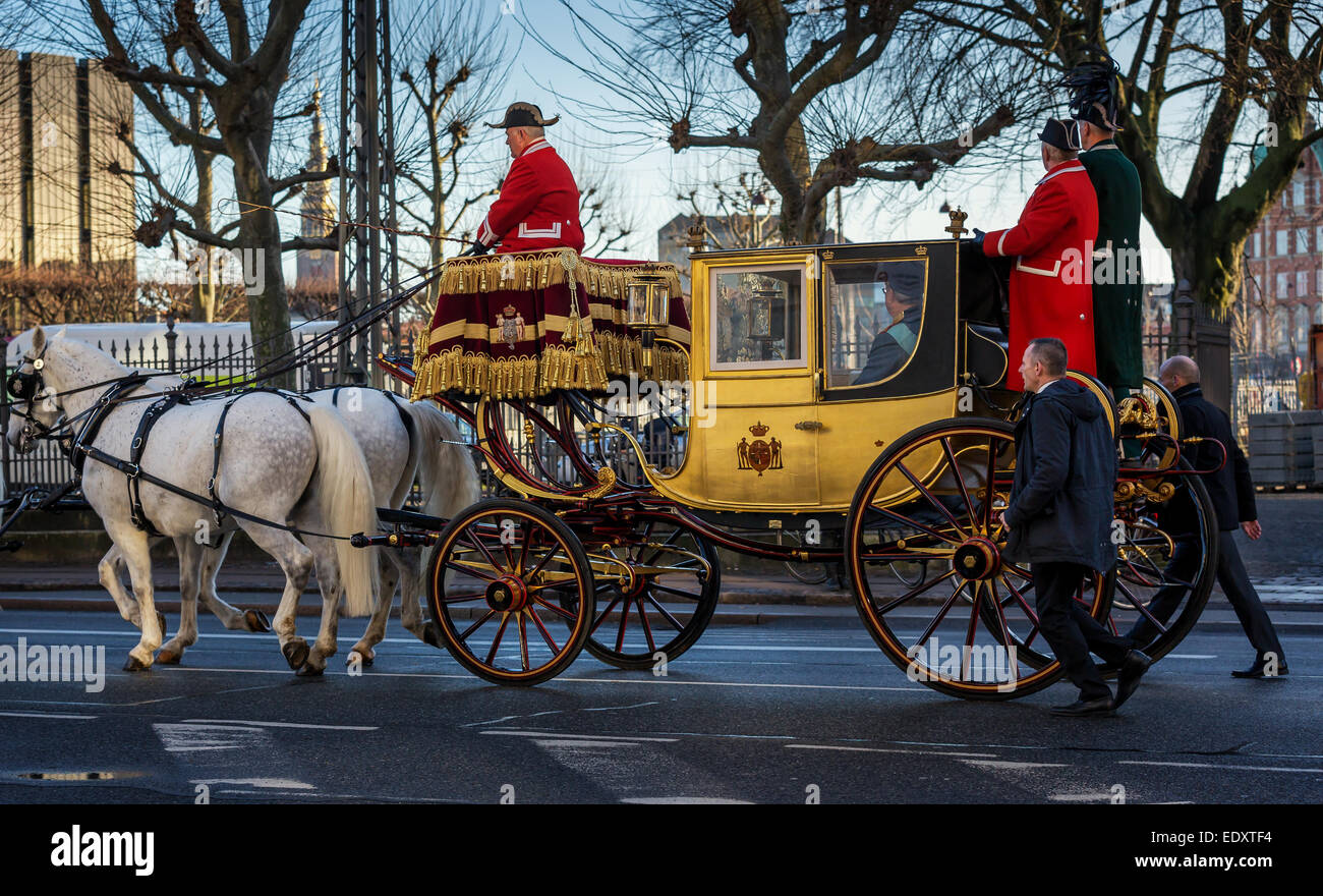 Gilded coach High Resolution Stock Photography and Images - Alamy