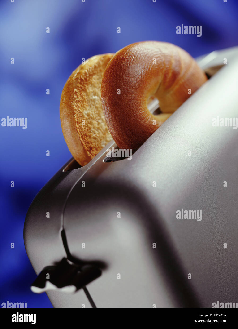 bagel in toaster Stock Photo - Alamy