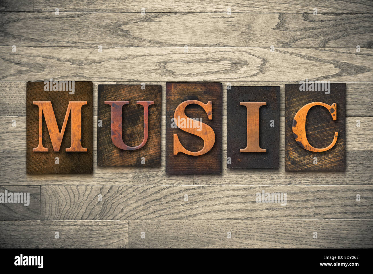 The word "MUSIC" written in wooden letterpress type Stock Photo - Alamy