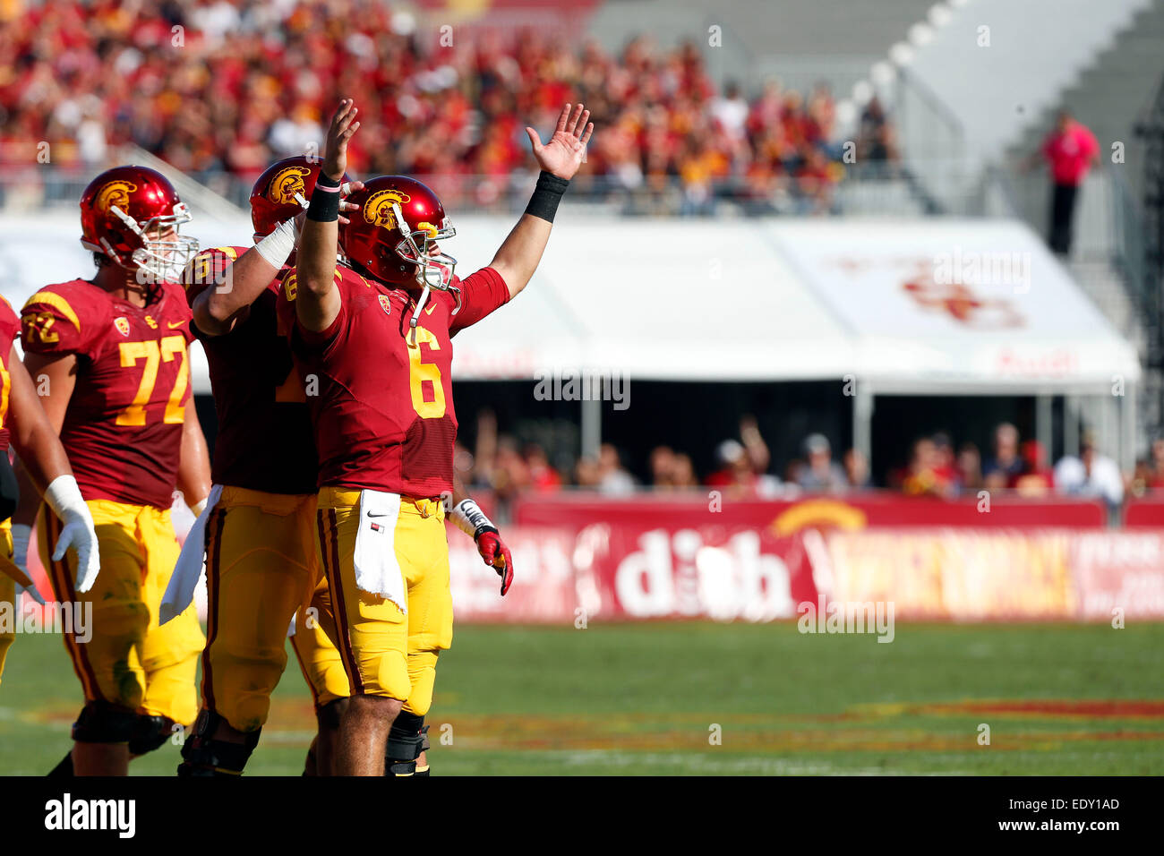 October 18 2014 USC Trojans quarterback Cody Kessler #6 celebrates a ...