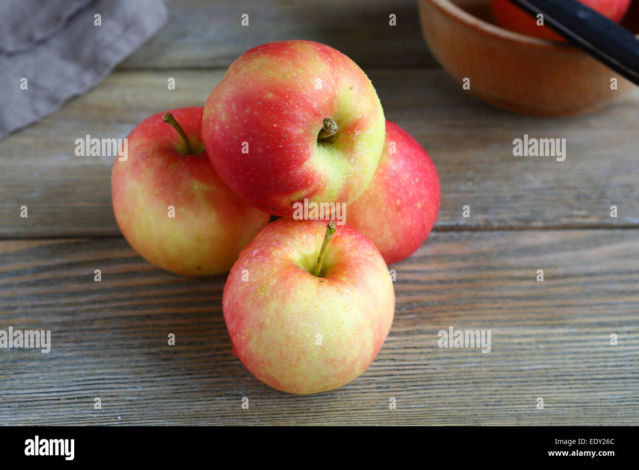 Food apples hi-res stock photography and images - Alamy