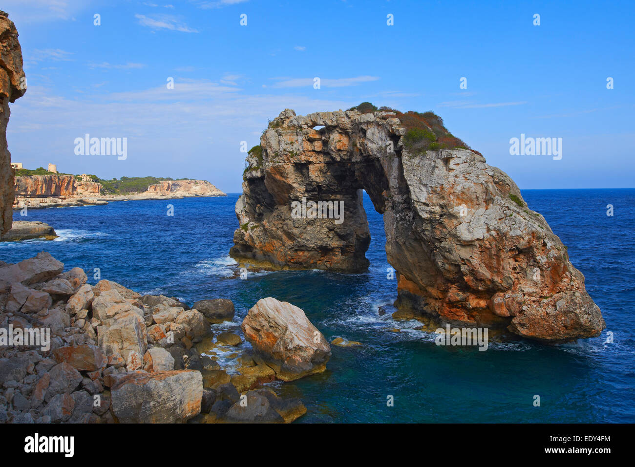 Archway of Es Pontas, Mallorca, Es Pontas, Natural stone arch, Cala ...
