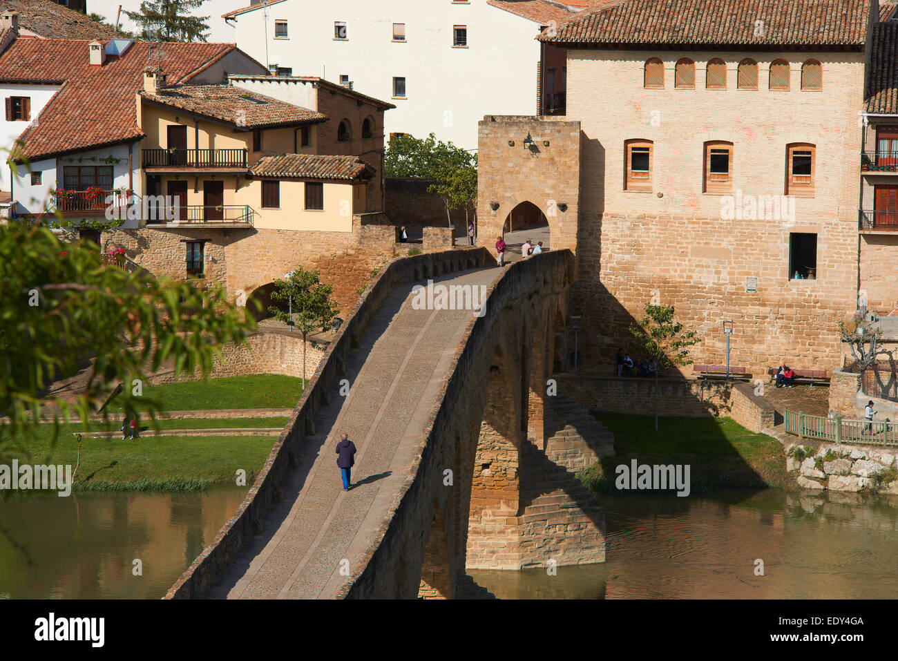 Road to Santiago, Puente la Reina, Gares, Medieval bridge, Arga River ...