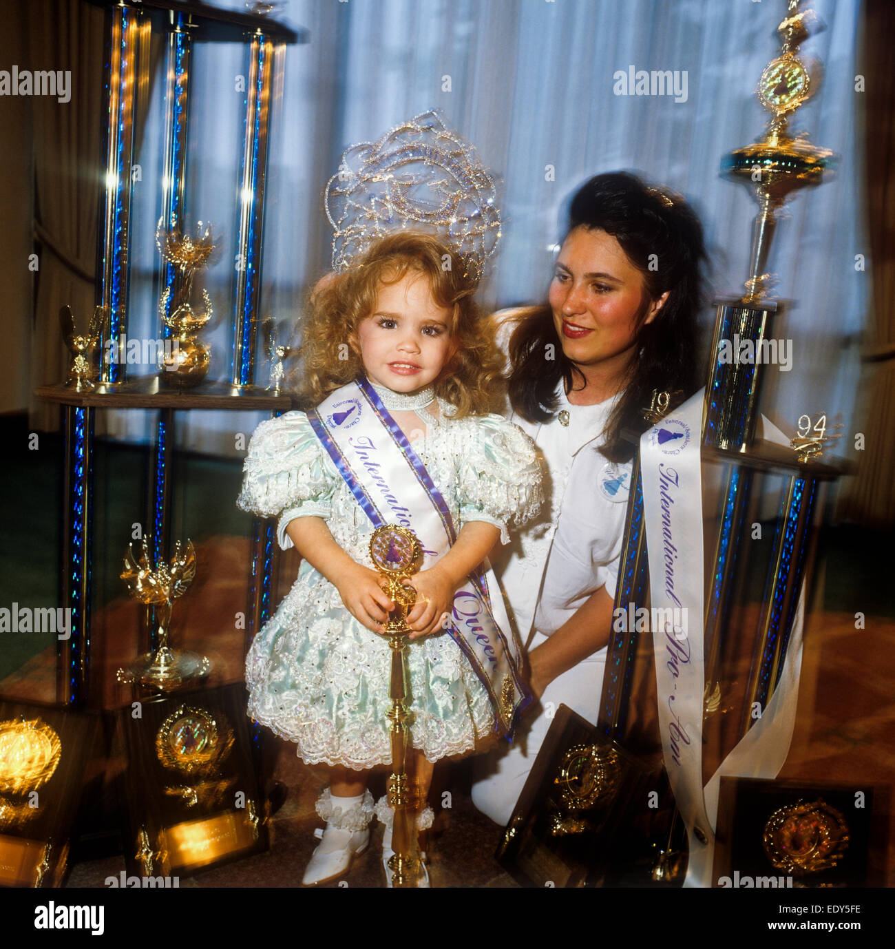 ATLANTA, USA. - OCTOBER 1: American children competes in a beauty ...