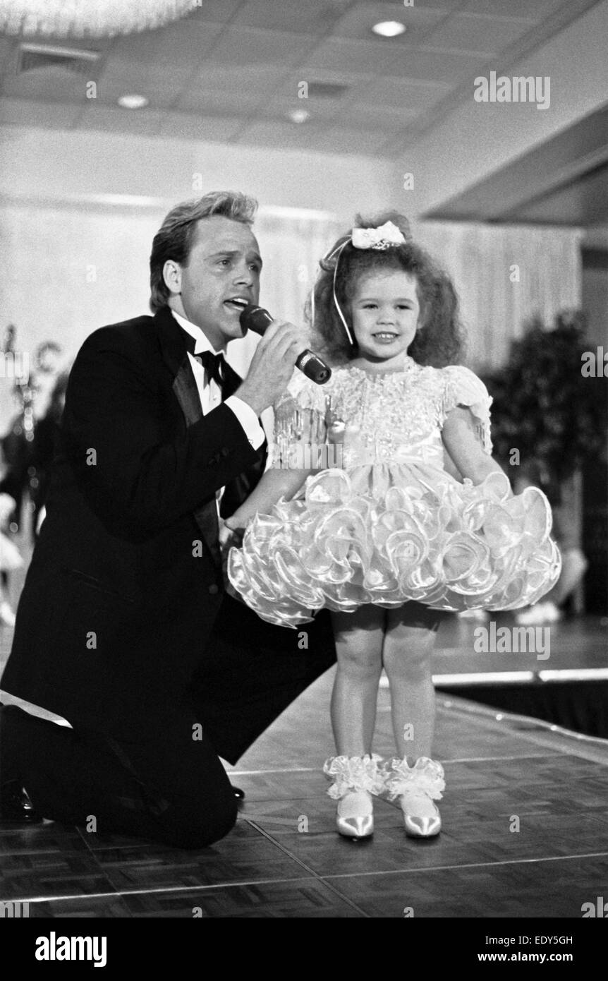 Beauty pageant children Black and White Stock Photos & Images - Alamy