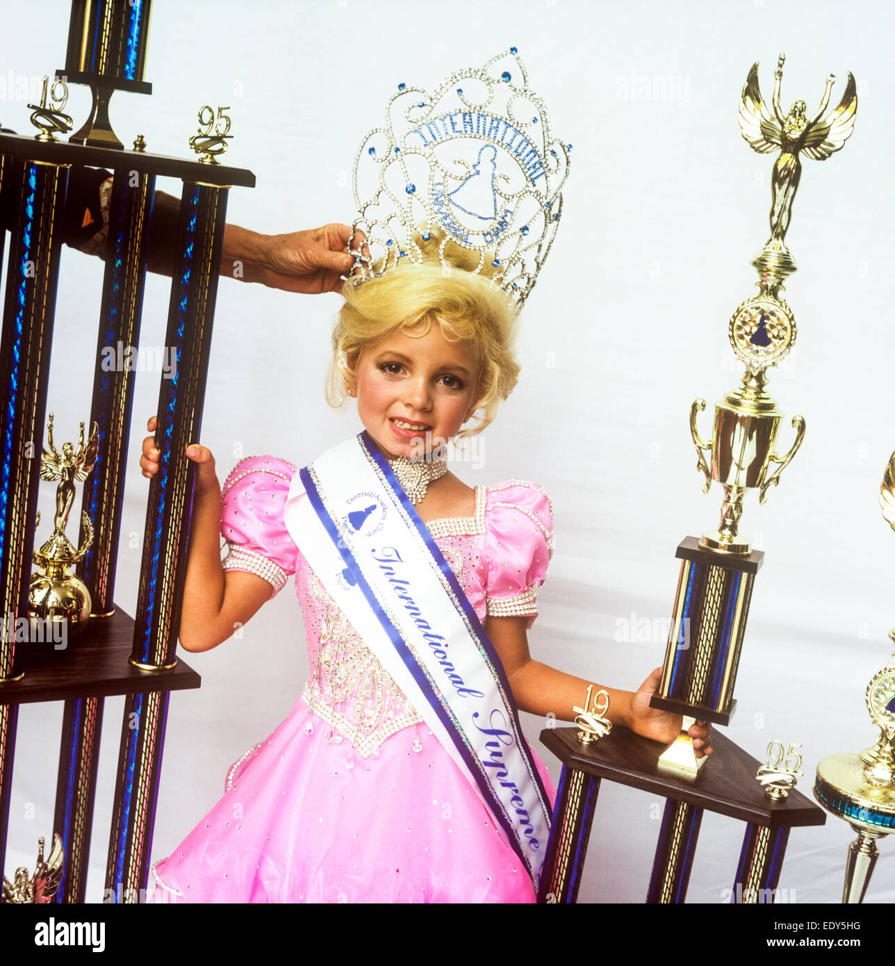 Girl beauty pageant contestant looking hi-res stock photography and ...