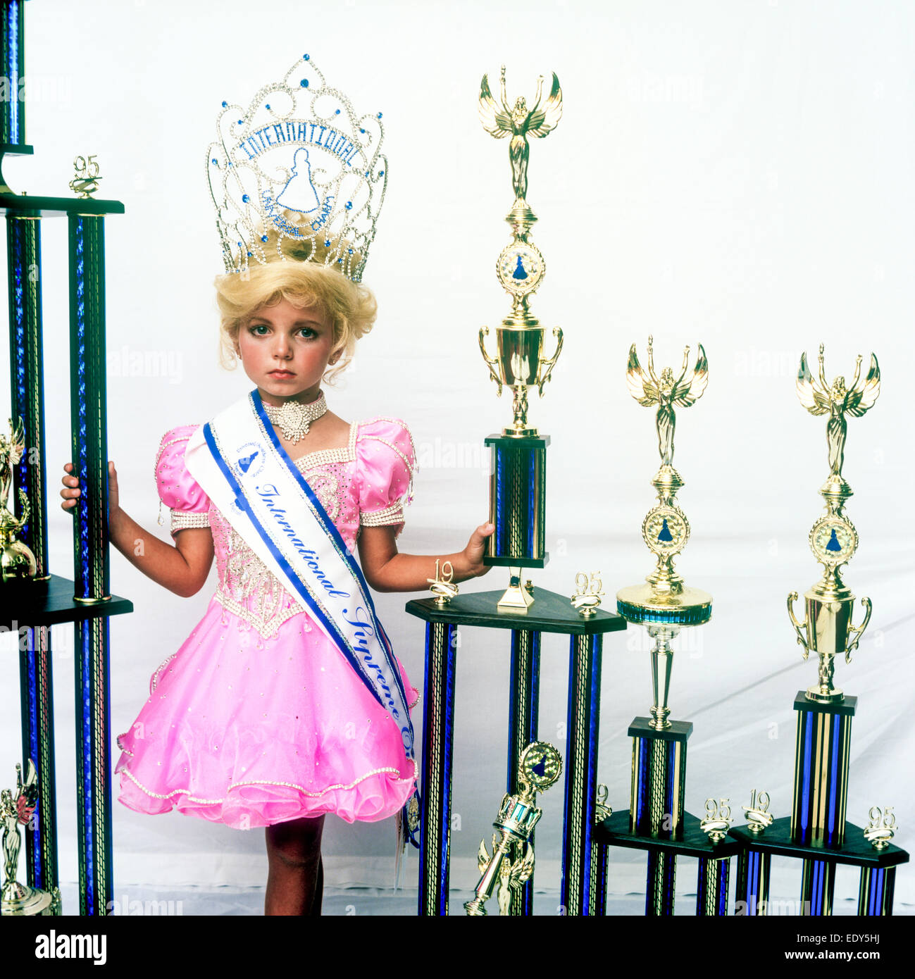 ATLANTA, USA. - OCTOBER 1: American children competes in a beauty ...