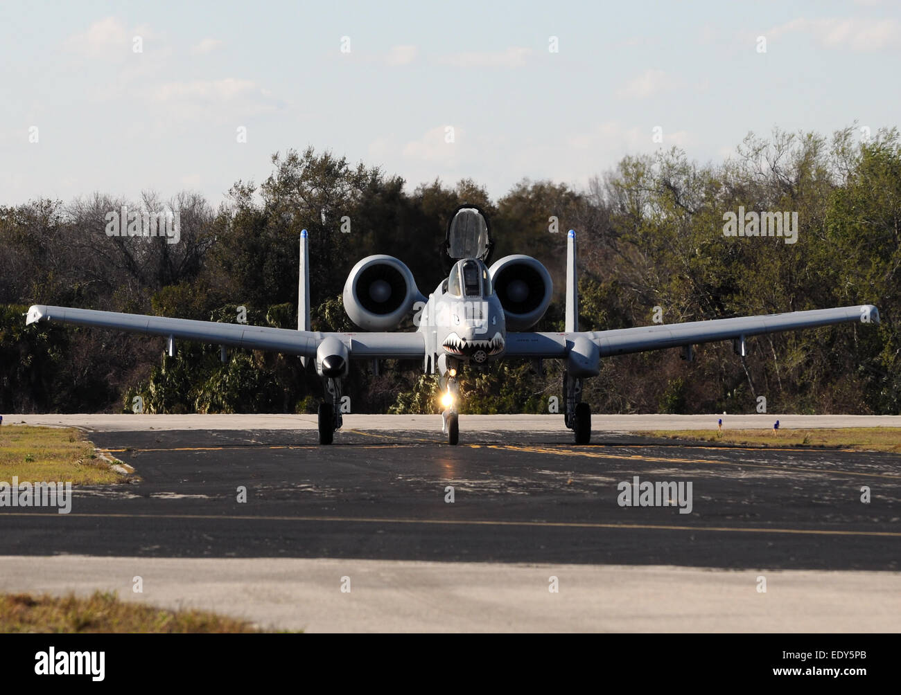 Aircraft Airplane Taxiing Jet Fighter High Resolution Stock Photography ...