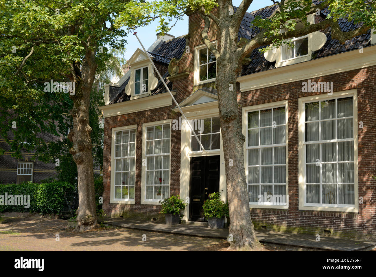 Typical dutch house hi-res stock photography and images - Alamy