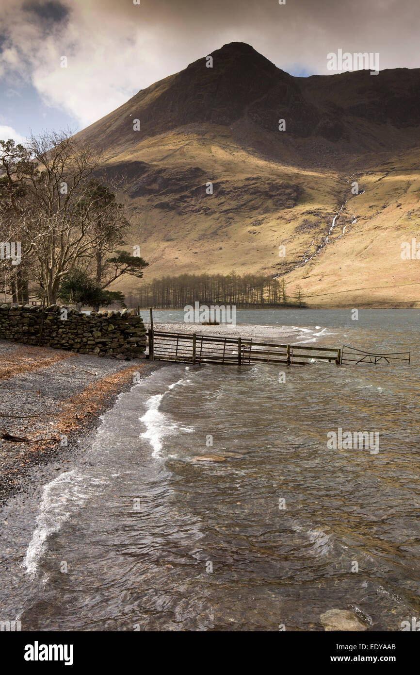 Buttermere lake hi-res stock photography and images - Alamy