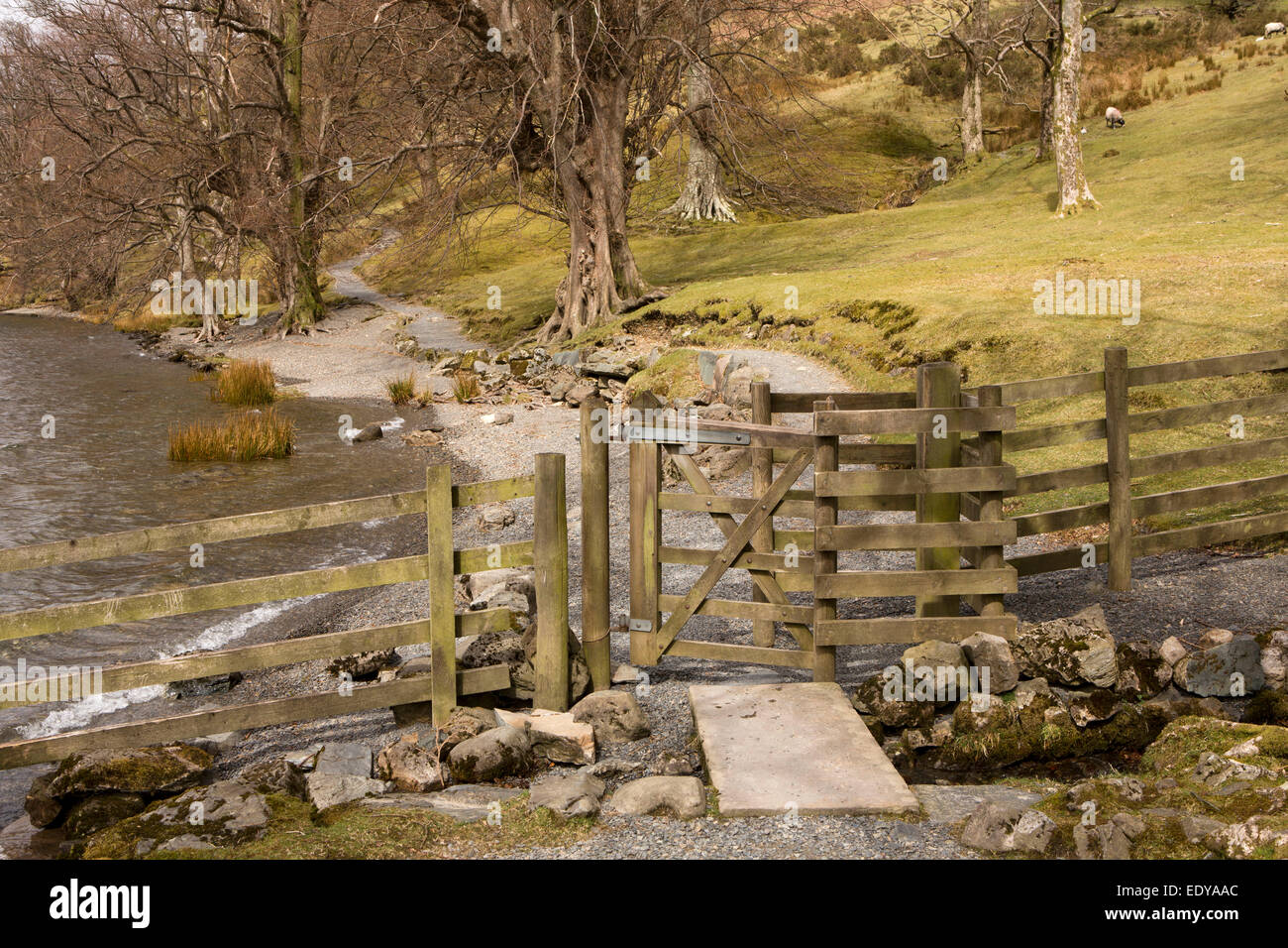 UK, Cumbria, Lake District, Buttermere, Hassness, kissing gate stile on ...