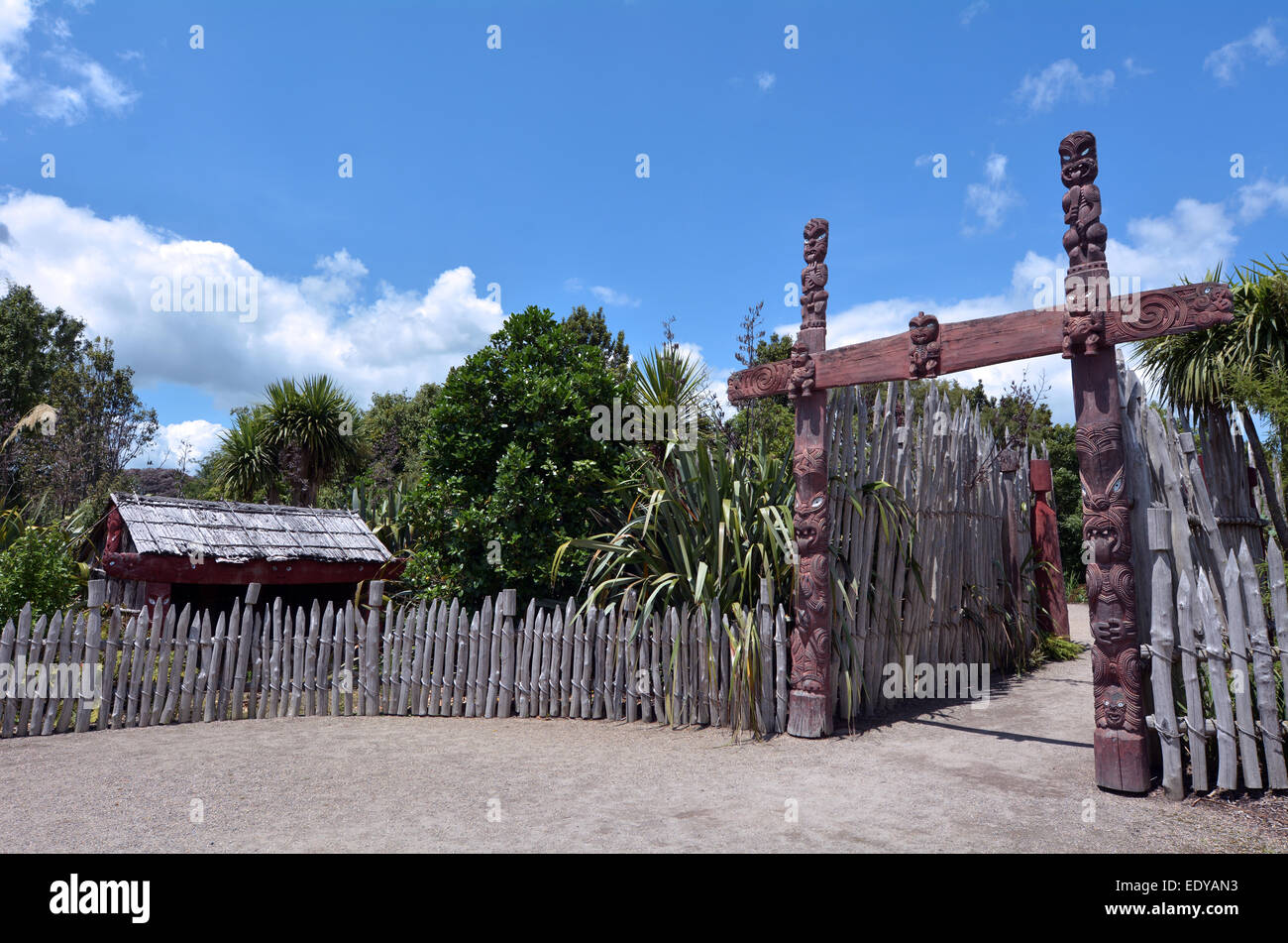Maori Crafts High Resolution Stock Photography and Images - Alamy