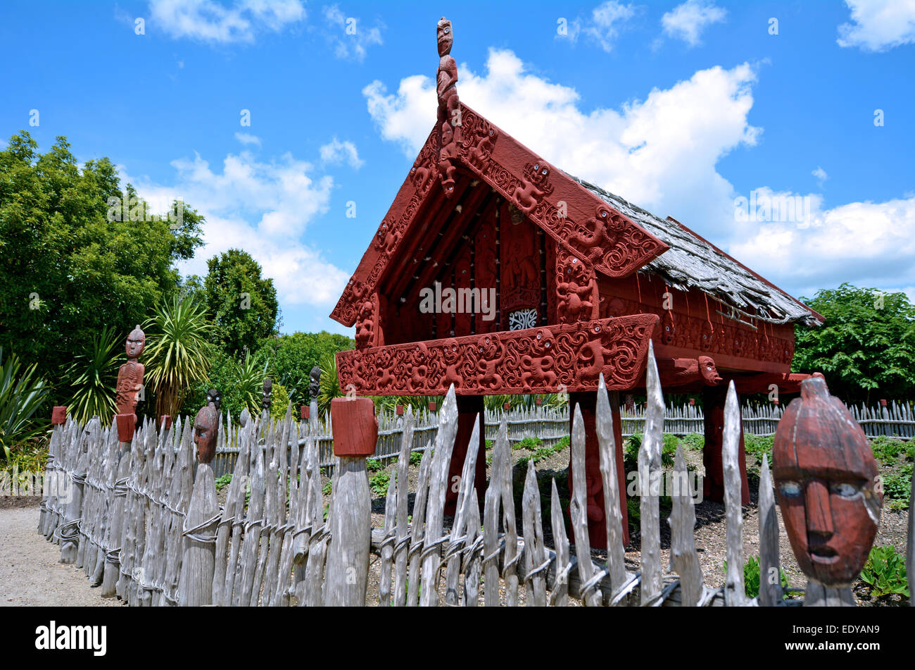 Maori Design Architecture High Resolution Stock Photography and Images ...