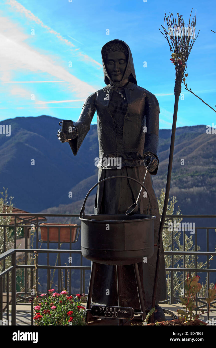 The witches village of Triora, Imperia, Liguria, Italy Stock Photo - Alamy