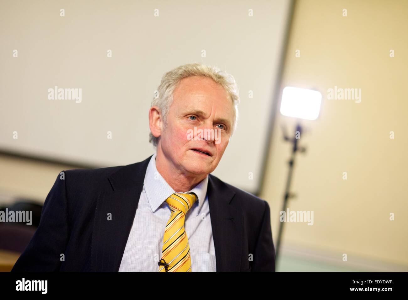 portrait of Dr Steve Peters Stock Photo - Alamy