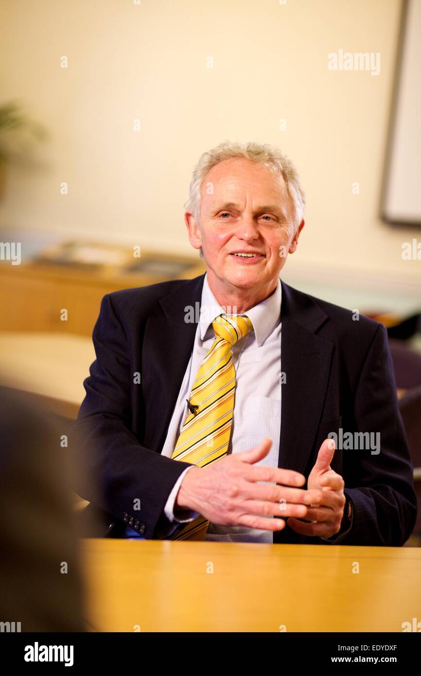portrait of Dr Steve Peters Stock Photo - Alamy