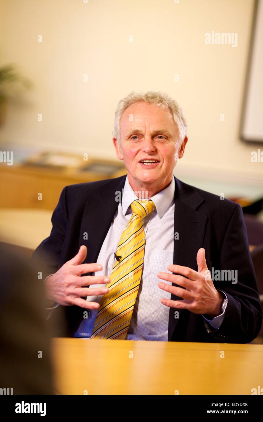 portrait of Dr Steve Peters Stock Photo - Alamy