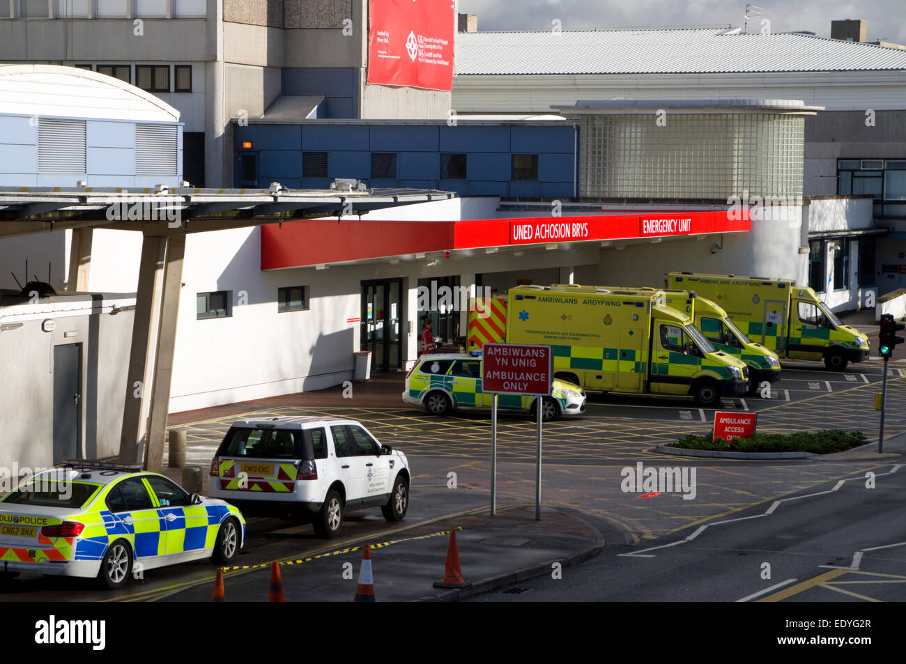 University hospital wales cardiff hi-res stock photography and images ...