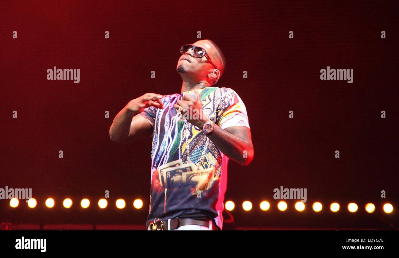 Rapper Nas (real name Nasir bin Olu Dara Jones) performing at Ibiza ...