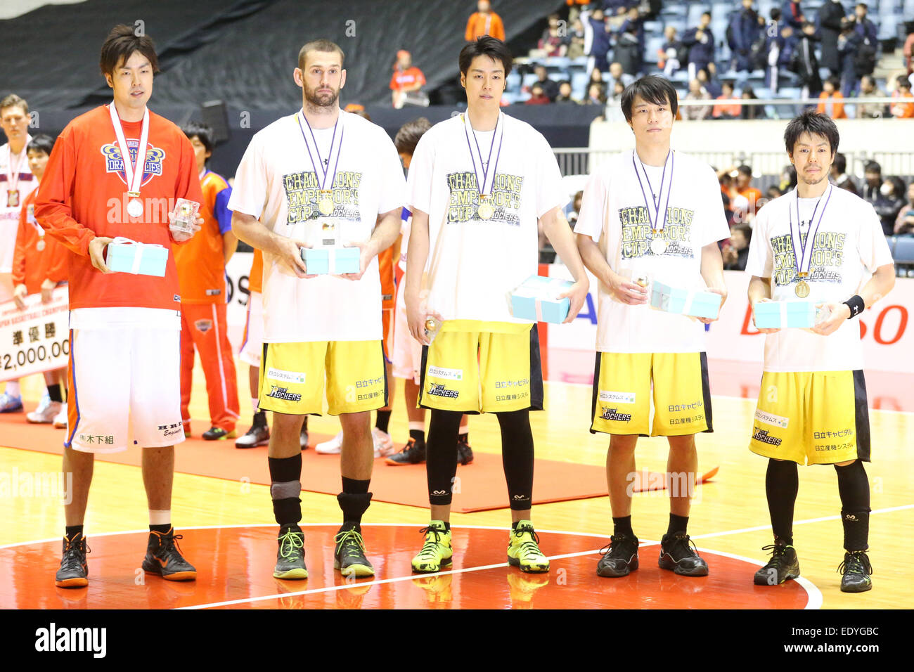 (L-R) Kosuke Takeuchi (Hiroshima), Josh Heytvelt (Hitachi), Joji ...