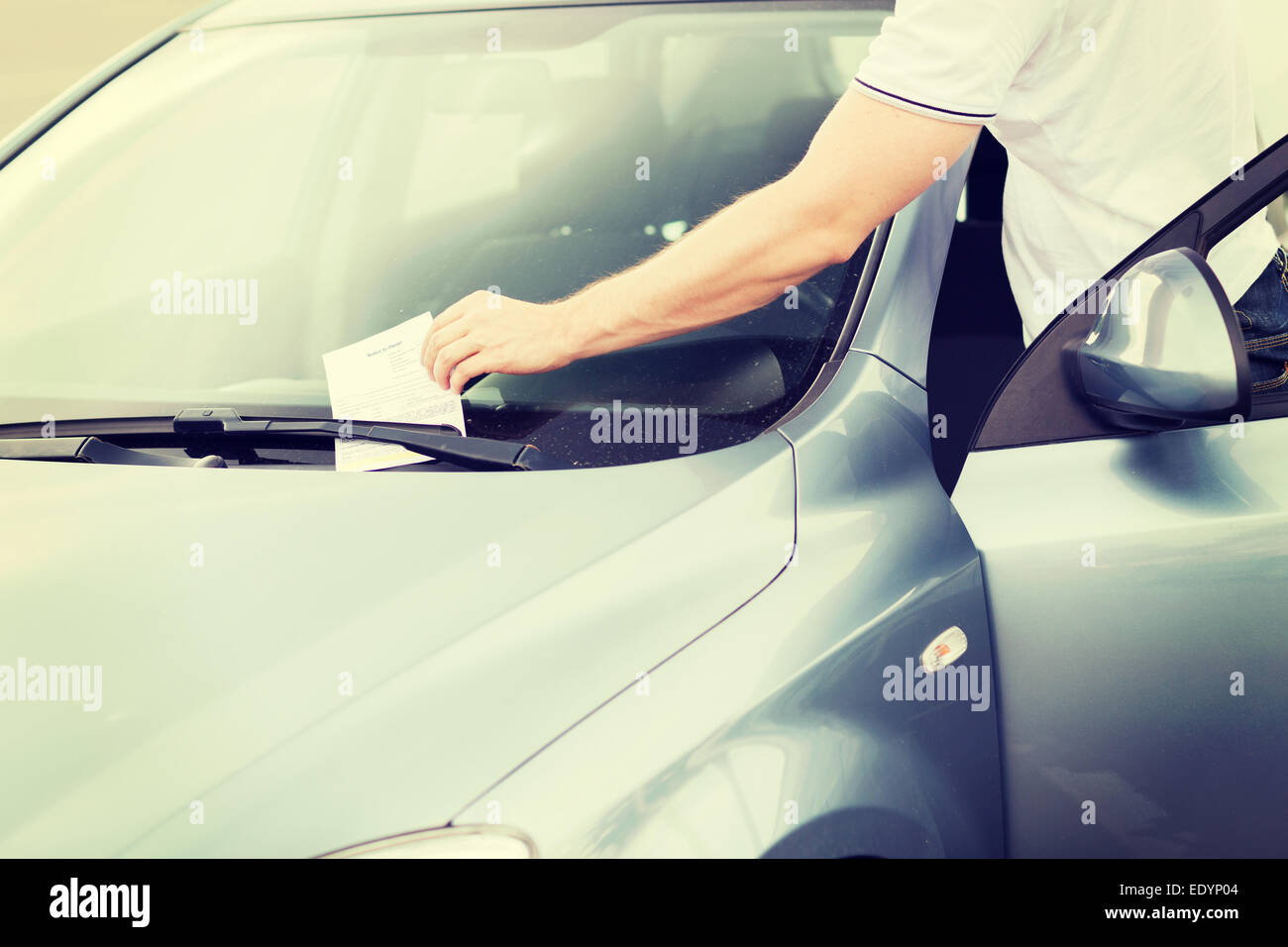 parking ticket on car windscreen Stock Photo - Alamy parking ticket on car windscreen Stock Photo - Alamy