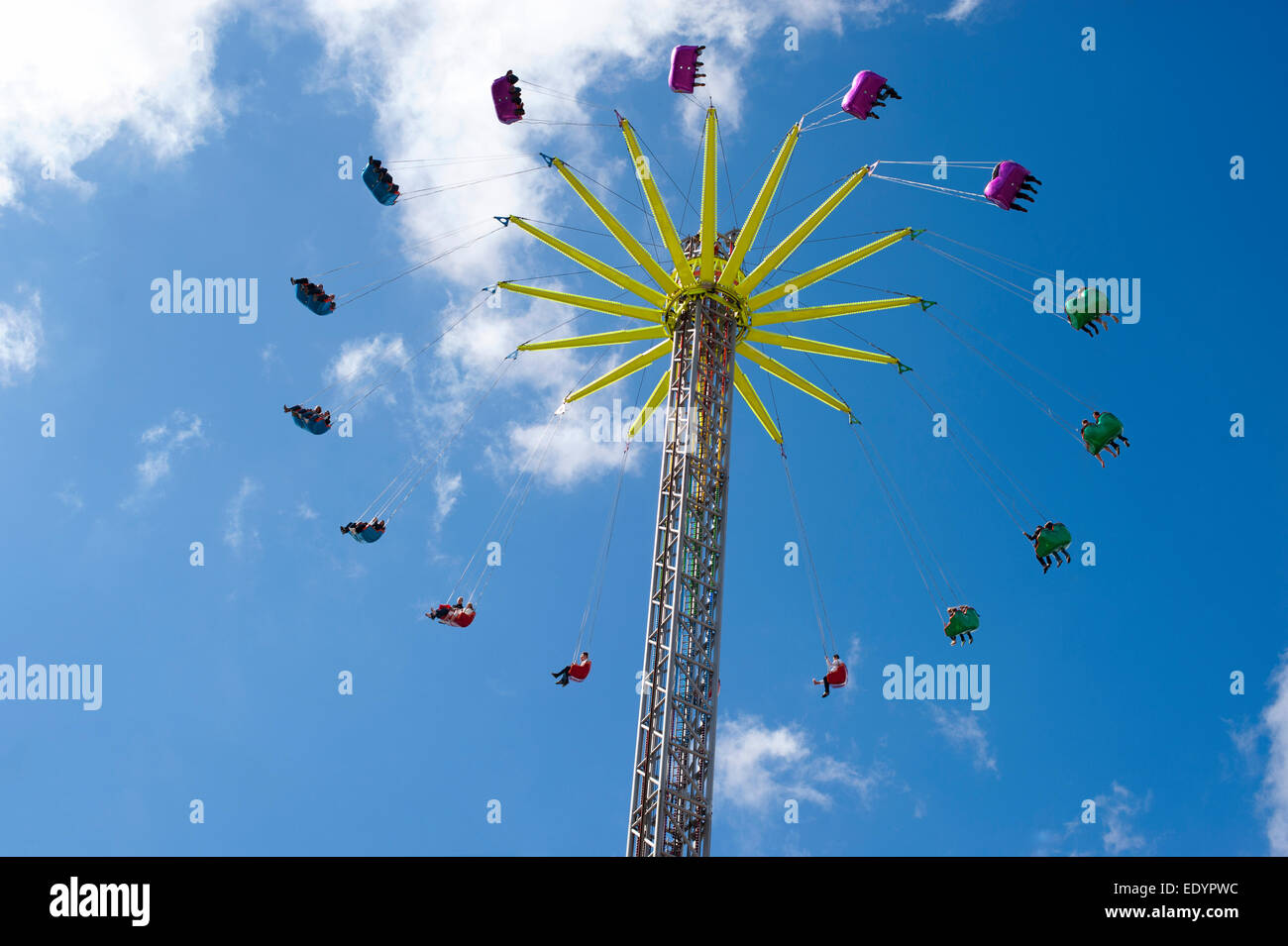 Amusement park ride hi-res stock photography and images - Alamy